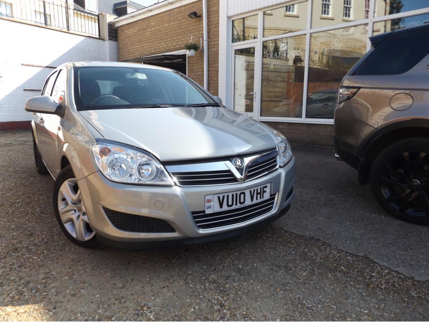 Dial Cars Stamford - Contact Us